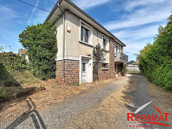 Saint-Aulaire : Maison 4 pièces à vendre