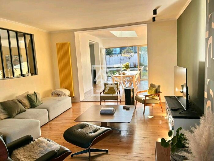 Maison à vendre - Dunkerque - 9 pièces - 5 chambres