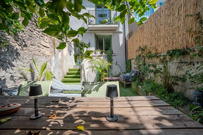 Maison à vendre - Uzès - 7 pièces - 5 chambres