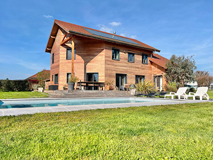 Maison à vendre - La Bâtie-Montgascon - 6 pièces - 5 chambres