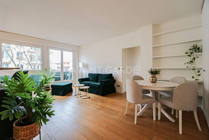 Appartement à louer - Parc dOrléans, Neuilly-sur-Seine - 4 pièces - 3 chambres
