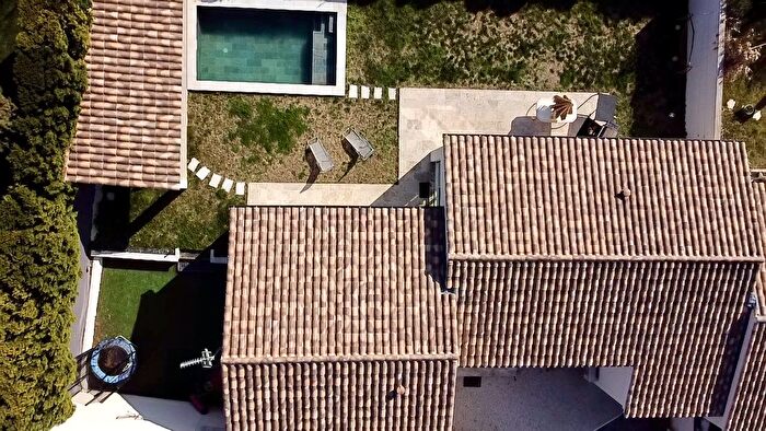 Maison 6 pièces à Carpentras, à vendre