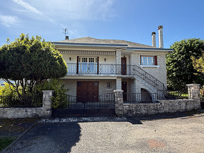 Maison 8 pièces à vendre à Saint-Sornin-Lavolps
