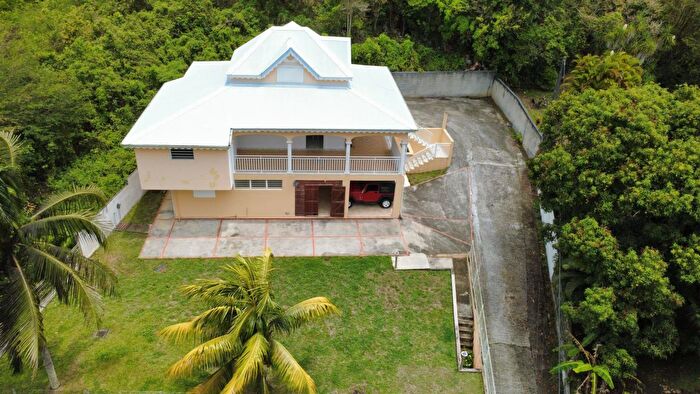 Maison à vendre - Le Gosier - 5 pièces - 4 chambres