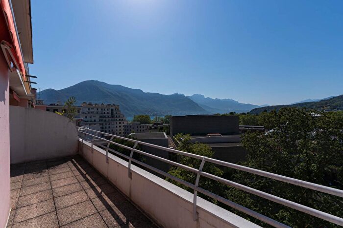 Appartement 3 pièces à Annecy, Centre-ville, Vieille ville, Marquisats, à louer