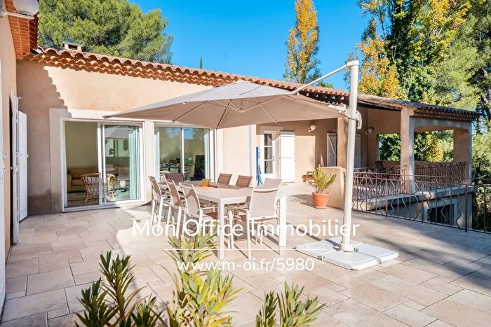 Maison à vendre - Aix-en-Provence, Luynes - 7 pièces - 5 chambres