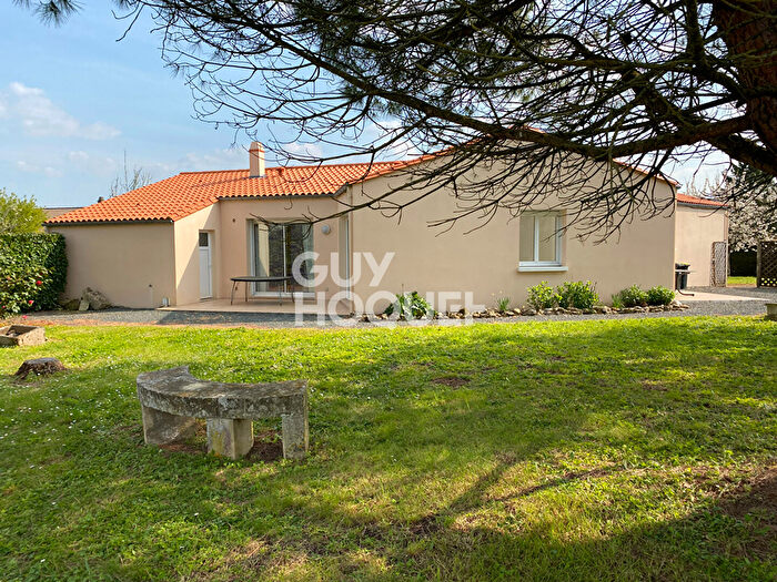 Maison à vendre - Fontenay-le-Comte, Chamiraud, Grissais, Le Gros Noyer - 6 pièces - 4 chambres