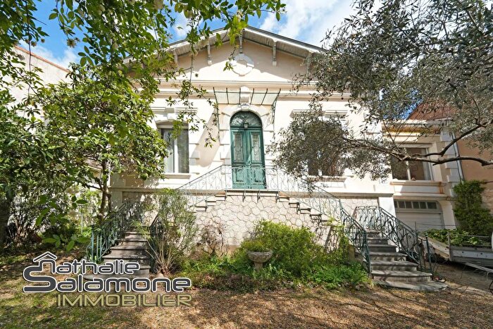 Maison à vendre - Frontignan - 7 pièces - 6 chambres