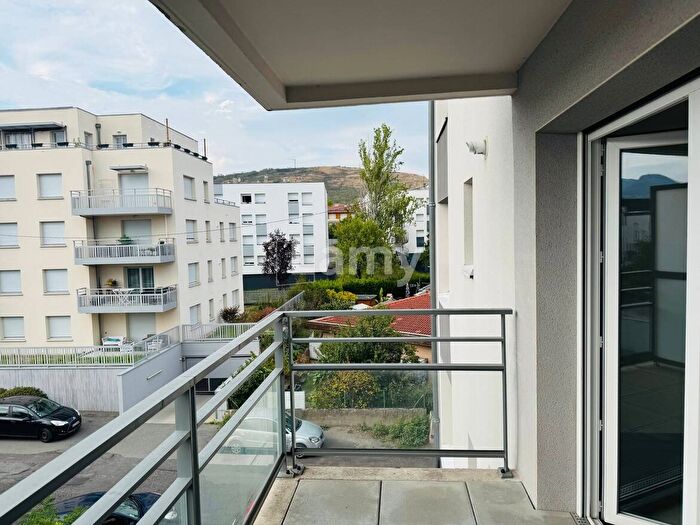 Appartement à louer - Bien Assis, Clermont-Ferrand - 3 pièces - 2 chambres