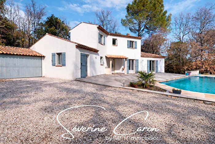 Maison à vendre - Besse-sur-Issole - 6 pièces - 4 chambres