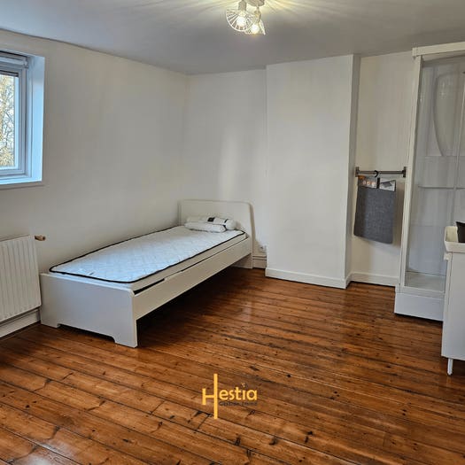 Centre Ville-Fin de la Guerre, Tourcoing : Appartement 1 pièce à louer