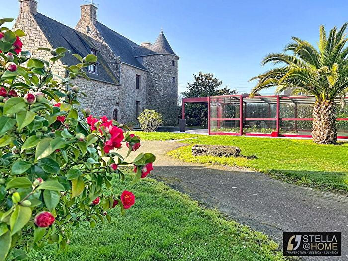 Maison à vendre - Trégueux - 10 pièces - 6 chambres