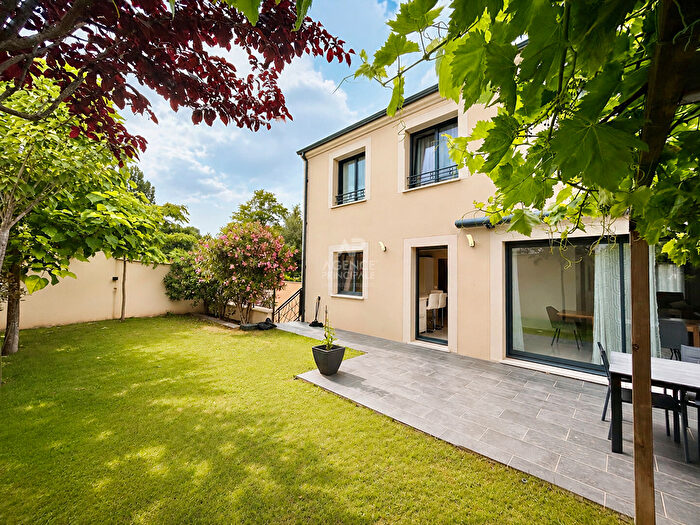 Maison 8 pièces à vendre à Verneuil-sur-Seine, Les Hauts de Verneuil, Les Coteaux de Verneuil, Côte Narbonne