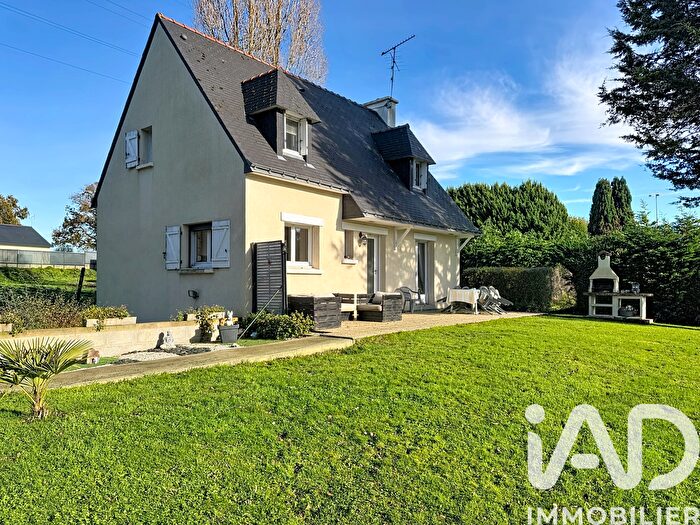 Maison à vendre - Loudéac - 6 pièces - 3 chambres