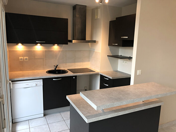 Luc-la-Primaube : Appartement 3 pièces à louer