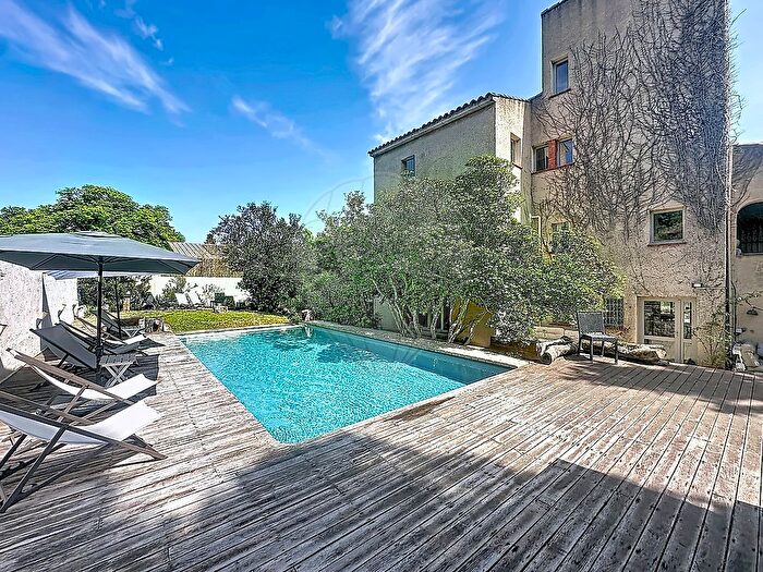 Maison à vendre - Nîmes, Valdegour - 11 pièces - 9 chambres