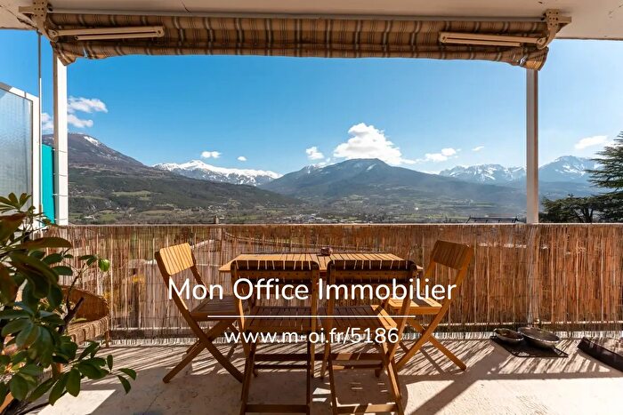 Appartement à vendre - Embrun - 3 pièces - 2 chambres