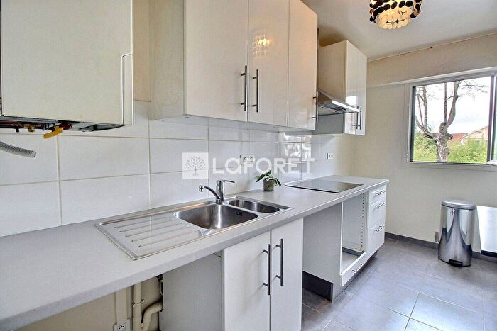 Appartement à louer - Agent Sarre-Centre-Les Vallées-La Garenne, Colombes - 3 pièces - 2 chambres