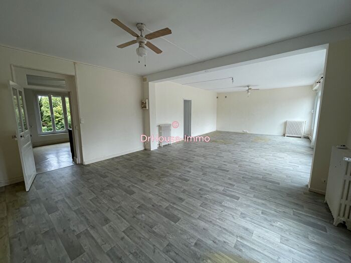 Maison 8 pièces à vendre à Avord