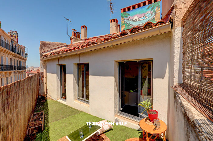 Appartement à vendre - Marseille e , Cours julien, Notre-Dame-des-Monts - 1 pièce - 1 chambre