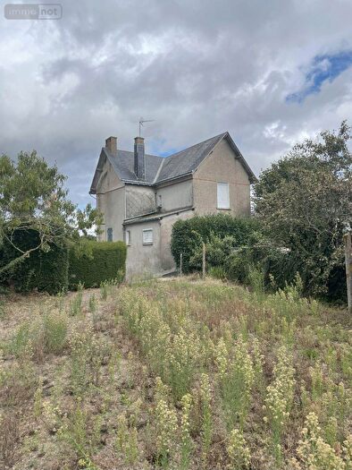 Nueil-les-Aubiers : Maison 6 pièces à vendre