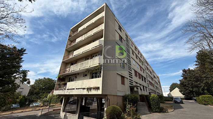 Appartement 4 pièces à louer à Champigny-sur-Marne, Le Plateau