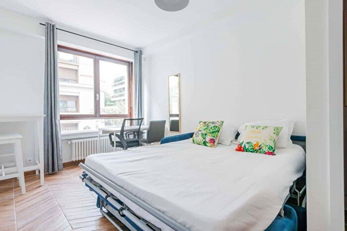 Appartement à louer - Porte Dauphine, Paris ème arrondissement - 1 pièce