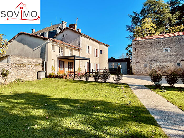 Maison à vendre - Payroux - 8 pièces - 6 chambres