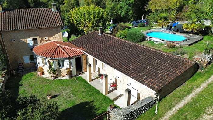 Maison à vendre - Sainte-Alvère - 4 pièces - 3 chambres