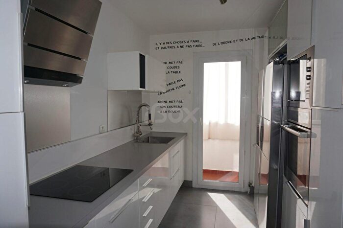 Appartement 5 pièces à Toulon, Aguillon, à louer