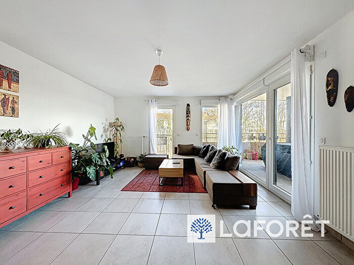 Appartement à vendre - Champagne-au-Mont-dOr - 4 pièces - 3 chambres