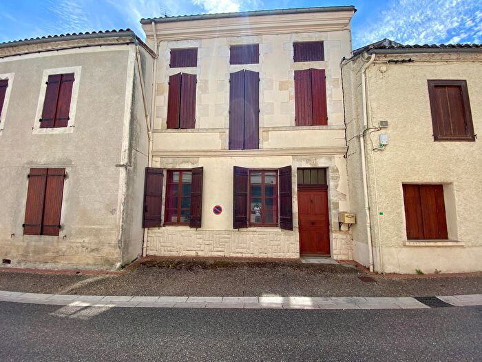 Maison 6 pièces à vendre à Monclar