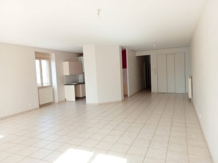 Appartement à louer - Mâcon, Centre-ville - 5 pièces - 3 chambres