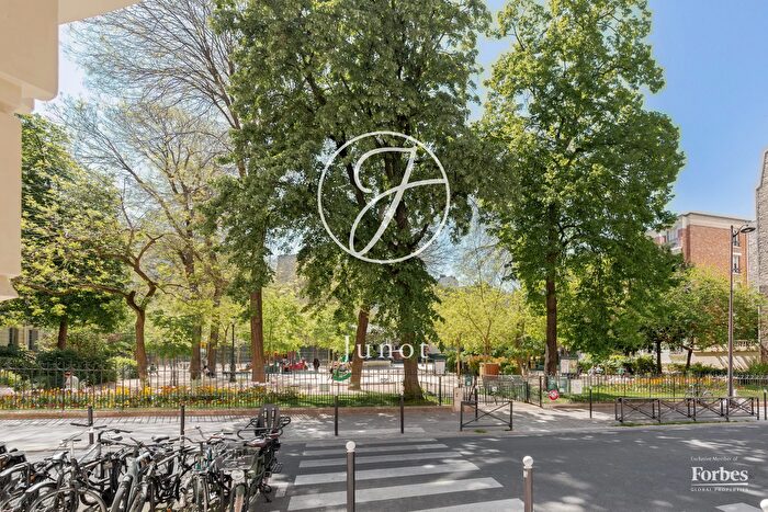 Appartement 4 pièces à Paris 18ème, Grandes Carrières, Clichy, à vendre