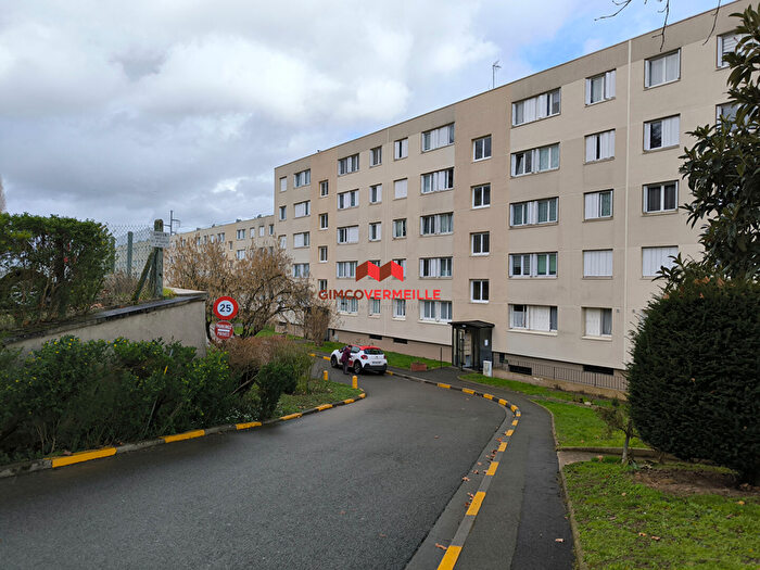 Appartement à louer - Carrières-sous-Poissy, Le Ronceray - 3 pièces - 2 chambres