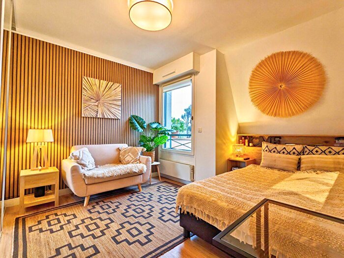 Chedal Anglay, La Garenne-Colombes : Appartement 1 pièce à louer