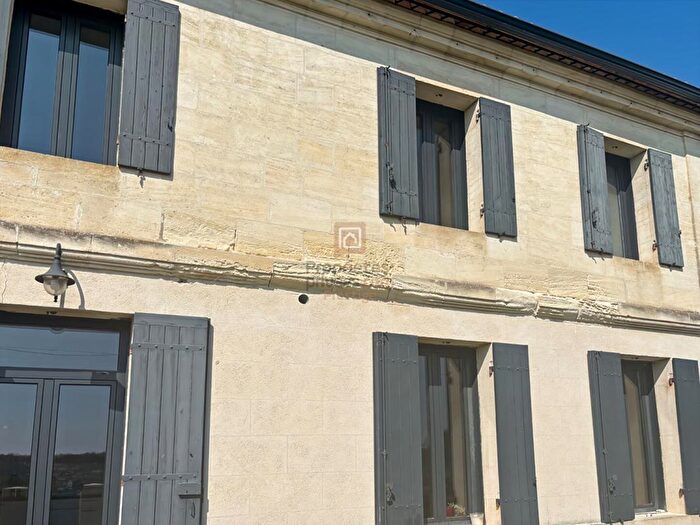 Maison à vendre - Vayres - 9 pièces - 5 chambres