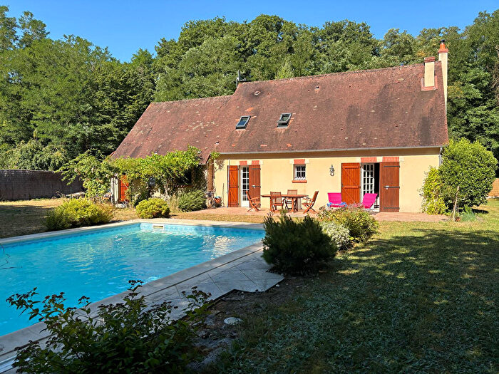 Maison à vendre - Vennecy - 6 pièces - 5 chambres