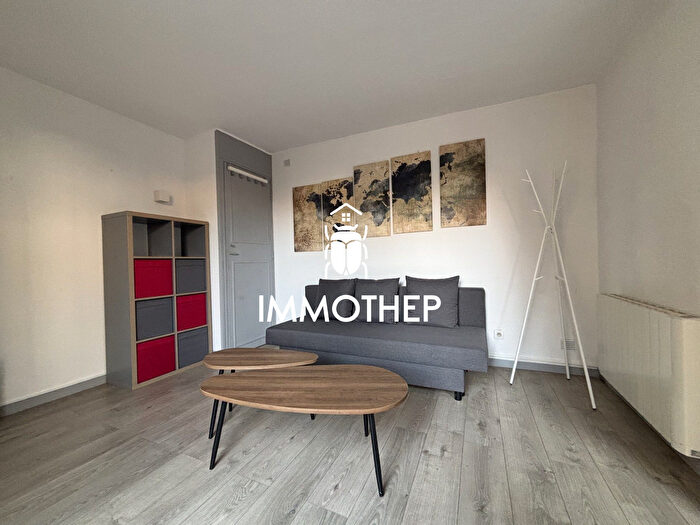 Appartement à louer - Saint-Martin-dHères, Croizat - 1 pièce