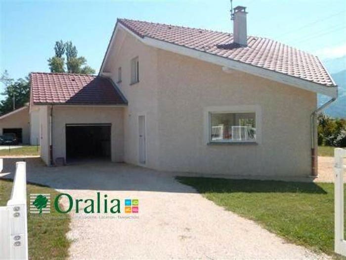 Hameaux, Saint-Ismier : Maison 5 pièces à louer