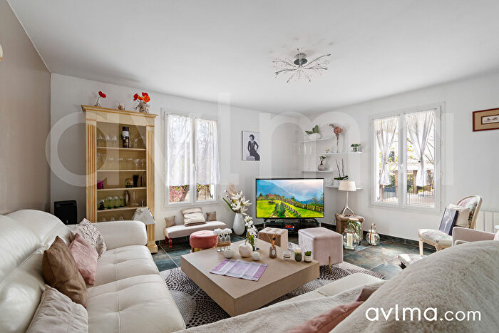 Maison 4 pièces à Bougival, à vendre