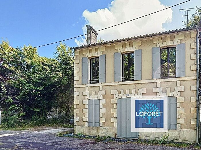 Maison à vendre - Mirambeau - 7 pièces - 4 chambres