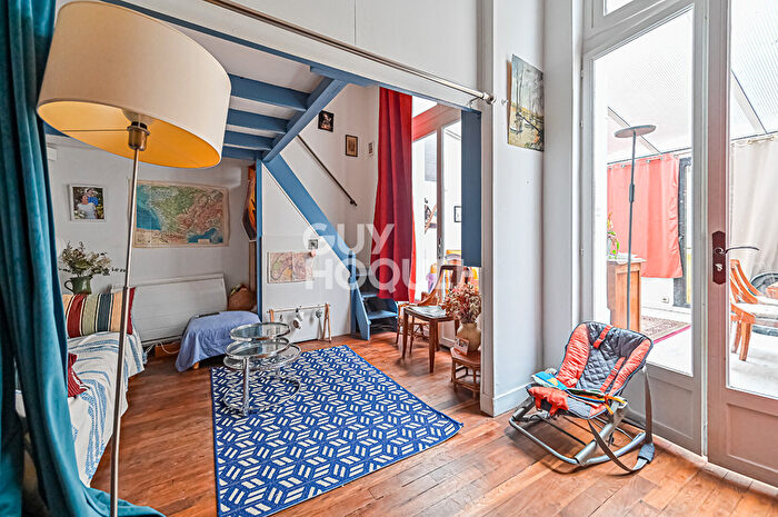 Appartement à vendre - Paris e , Bel-Air, Sud - 3 pièces - 2 chambres