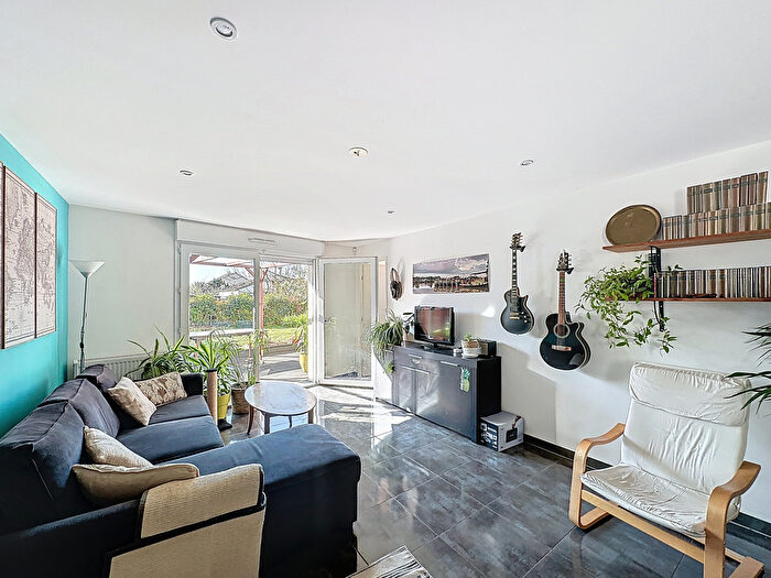 Appartement à vendre - Noisy-le-Grand, Nord - 3 pièces - 2 chambres