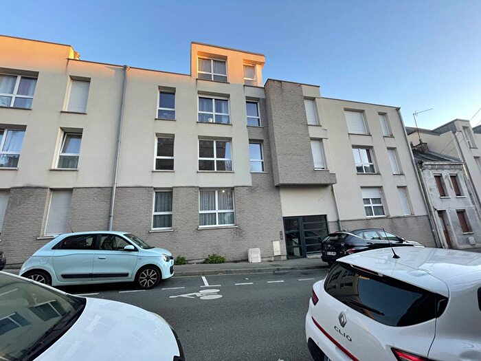 Appartement à louer - Amiens - 2 pièces - 1 chambre