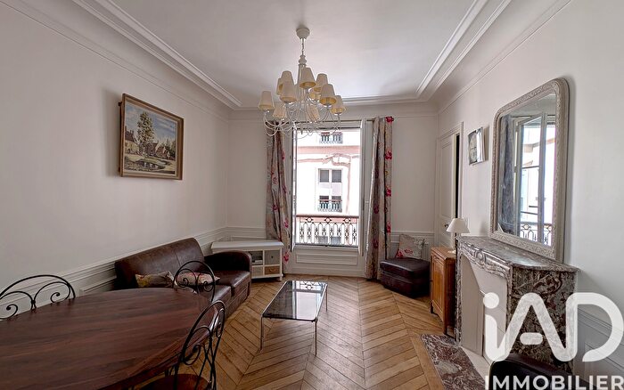 Appartement 3 pièces à Paris 10ème, Saint-Vincent de Paul, Lariboisière, à vendre