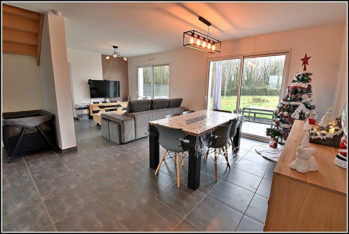 Maison à vendre - Marcilly-la-Campagne - 5 pièces - 4 chambres