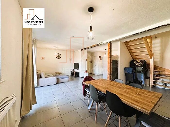 Appartement à vendre - Bischwiller, Centre-ville, Gare - 4 pièces