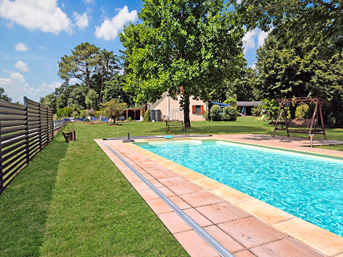 Maison à vendre - Corrèze - 6 pièces - 4 chambres