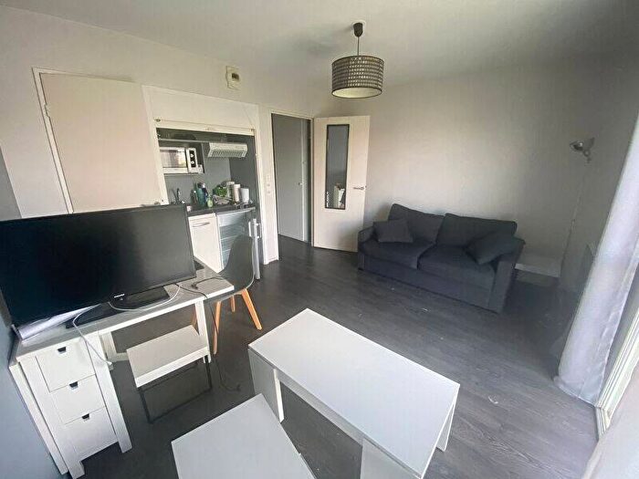 Appartement à louer - Saint-Benoît - 1 pièce